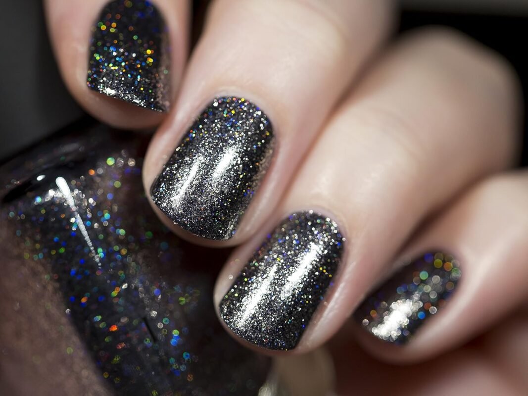 ILNP Private Reserve - Black Holographic Metallic ... - Nailsickle